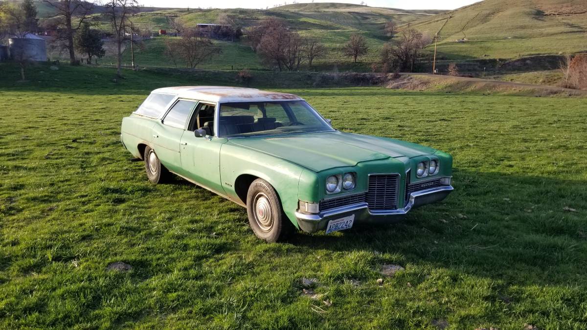 Dollar Store John Wayne - 1971 Pontiac Grand Safari Wagon for under ...